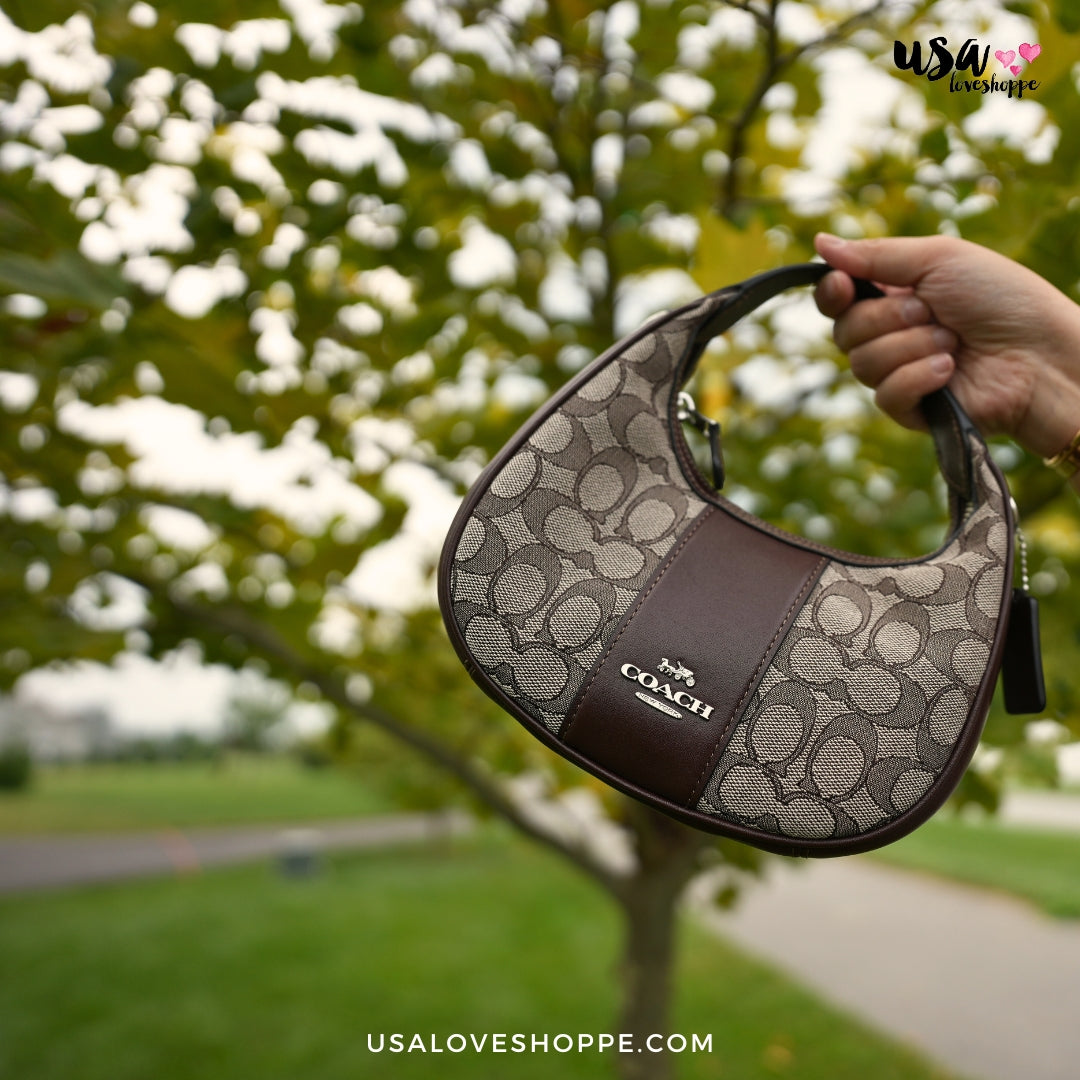 The Coach Carmen Mini Crossbody: Your Versatile Companion for Every Se
